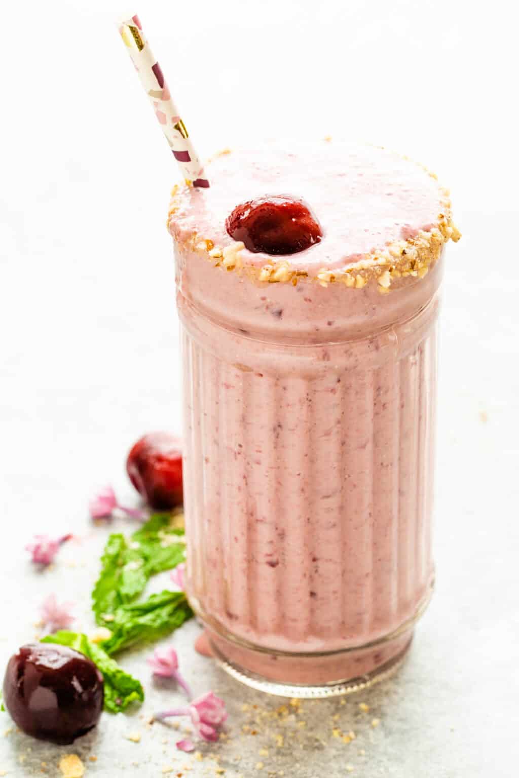 Creamy Cherry Smoothie | Cupcakes & Kale Chips
