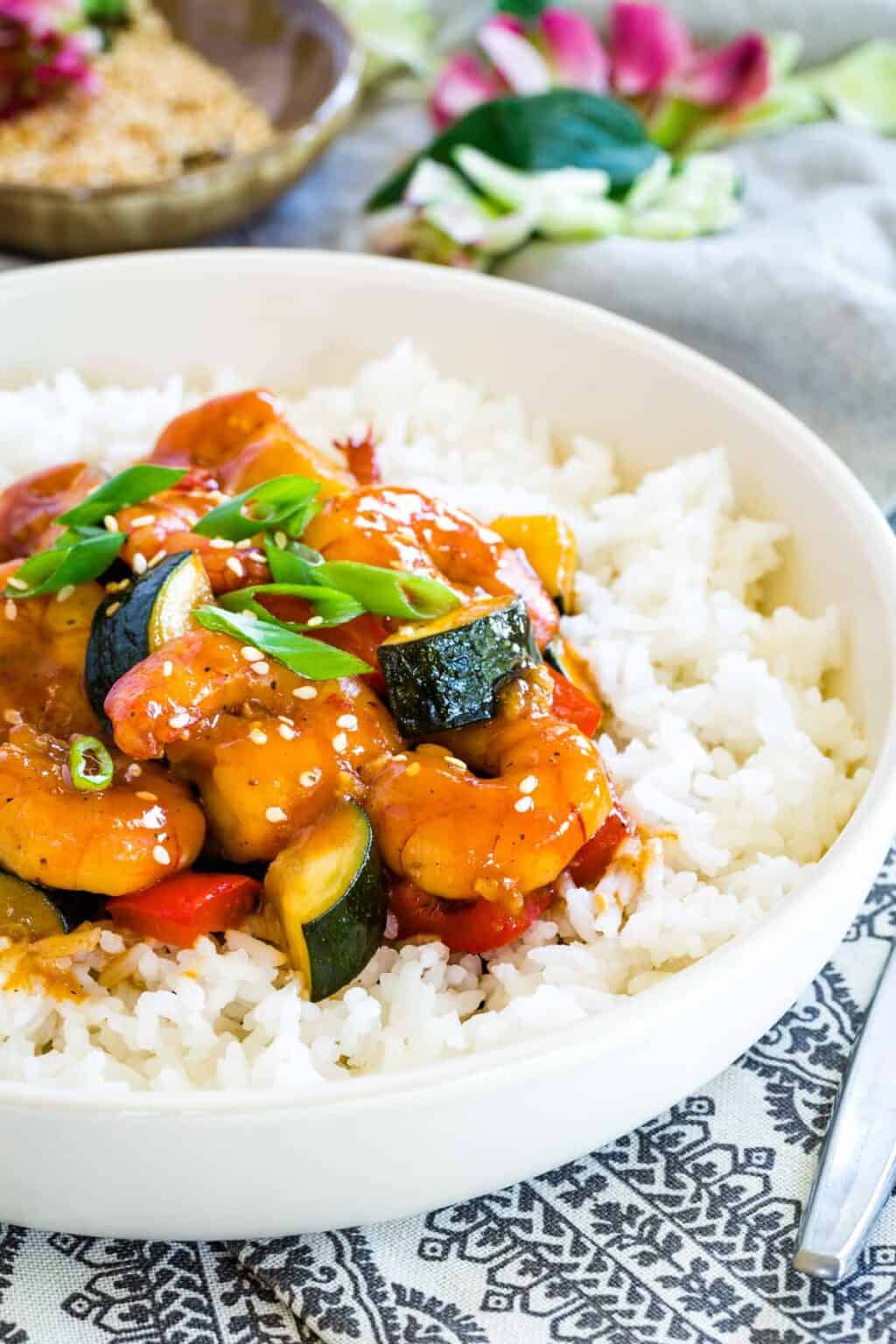 85+ Easy Seafood Dinner Ideas - delicious fish and shellfish recipes!