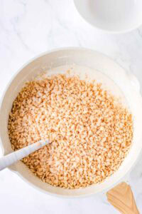 Marshmallow Fluff Rice Krispie Treats | Cupcakes & Kale Chips